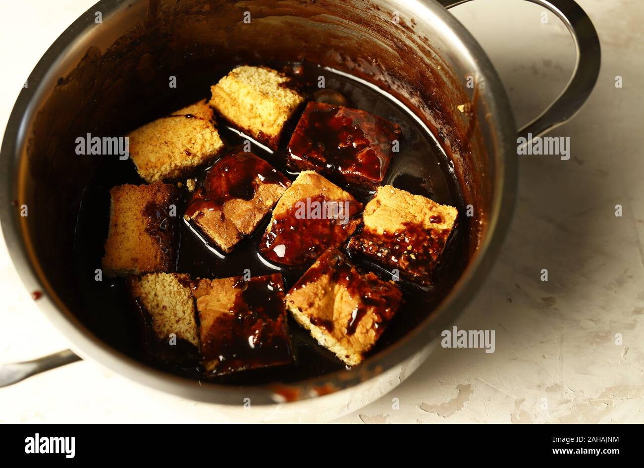 Traditional Australian cake. Making Australian Lamington cake with ...