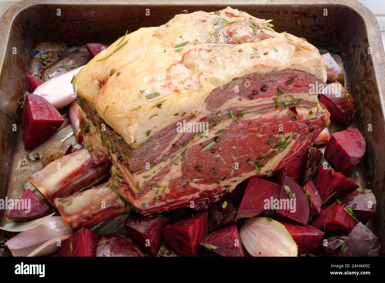 Joint of beef hi-res stock photography and images - Alamy