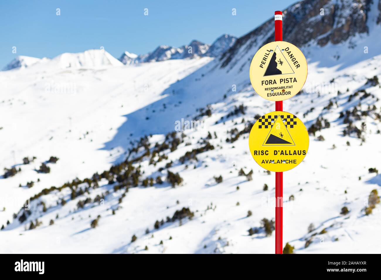 Danger dangerous warning resort hi-res stock photography and images - Alamy