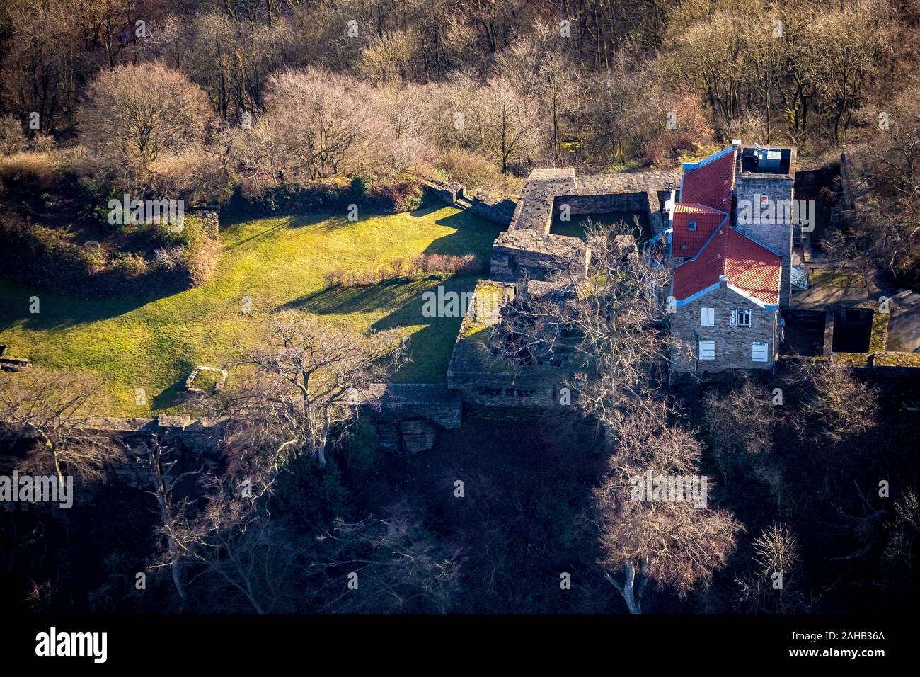 Ruine isenburg hi-res stock photography and images - Alamy