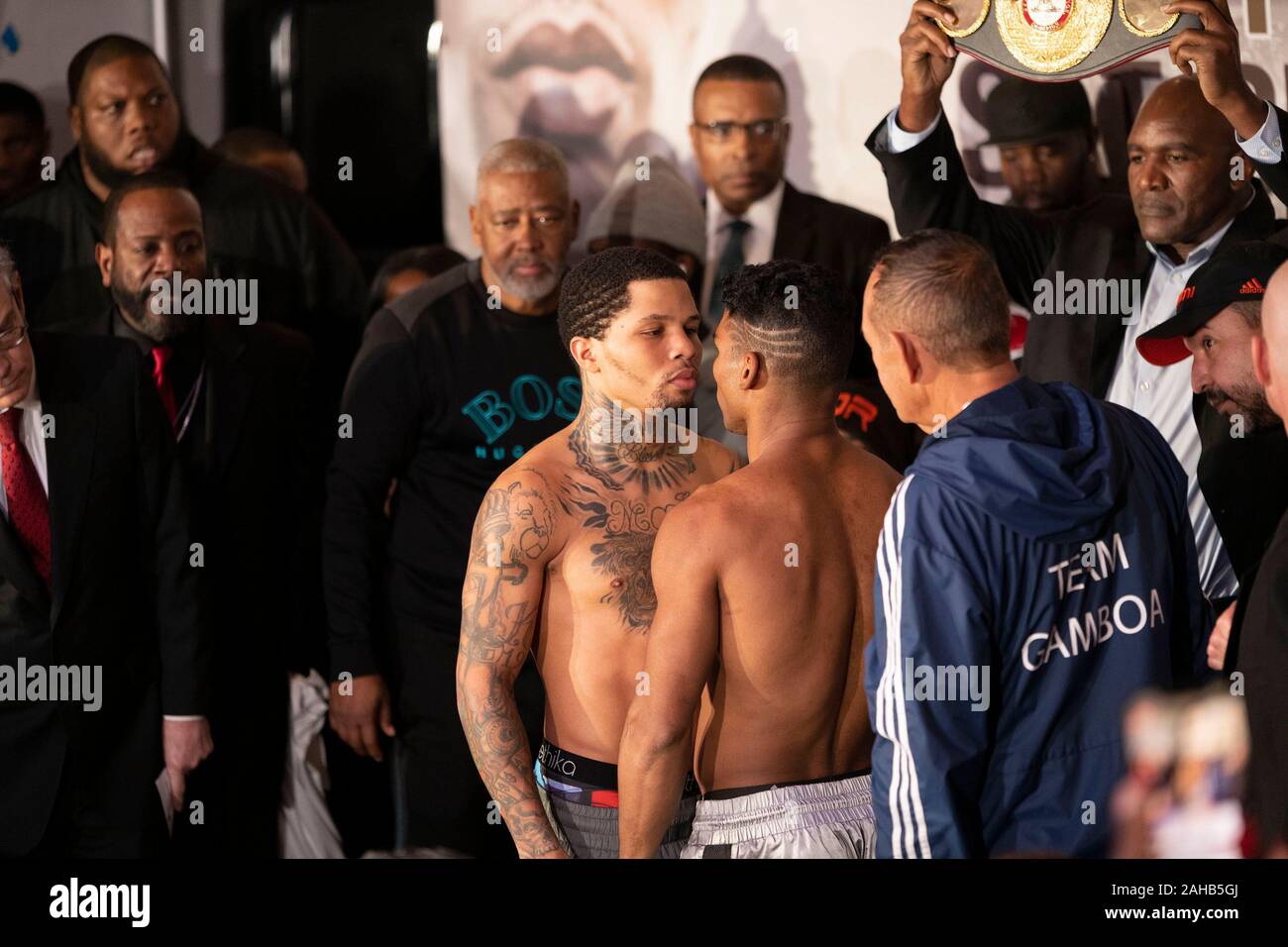 Las Vegas, NV, USA. 27th Dec, 2019. Gervonta Davis and Yuriorkis Gamboa ...