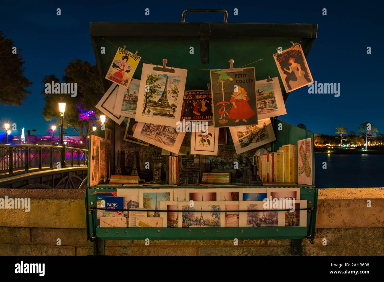 Disney monorail paris hi-res stock photography and images - Alamy