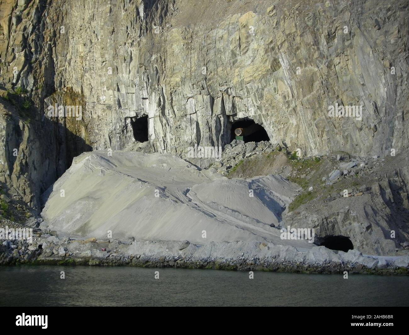 Norwegian Olivine mine, North Cape Minerals, Sibelco, AS Olivin ...