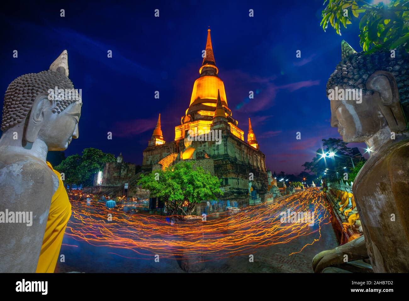 Visakha bucha day hi-res stock photography and images - Alamy