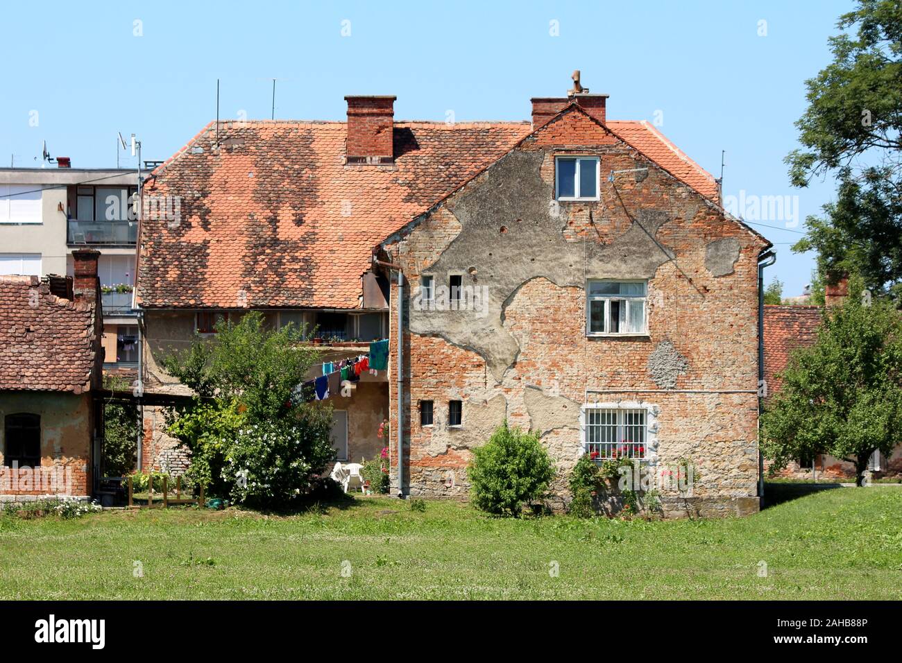 Frames cracked hi-res stock photography and images - Alamy