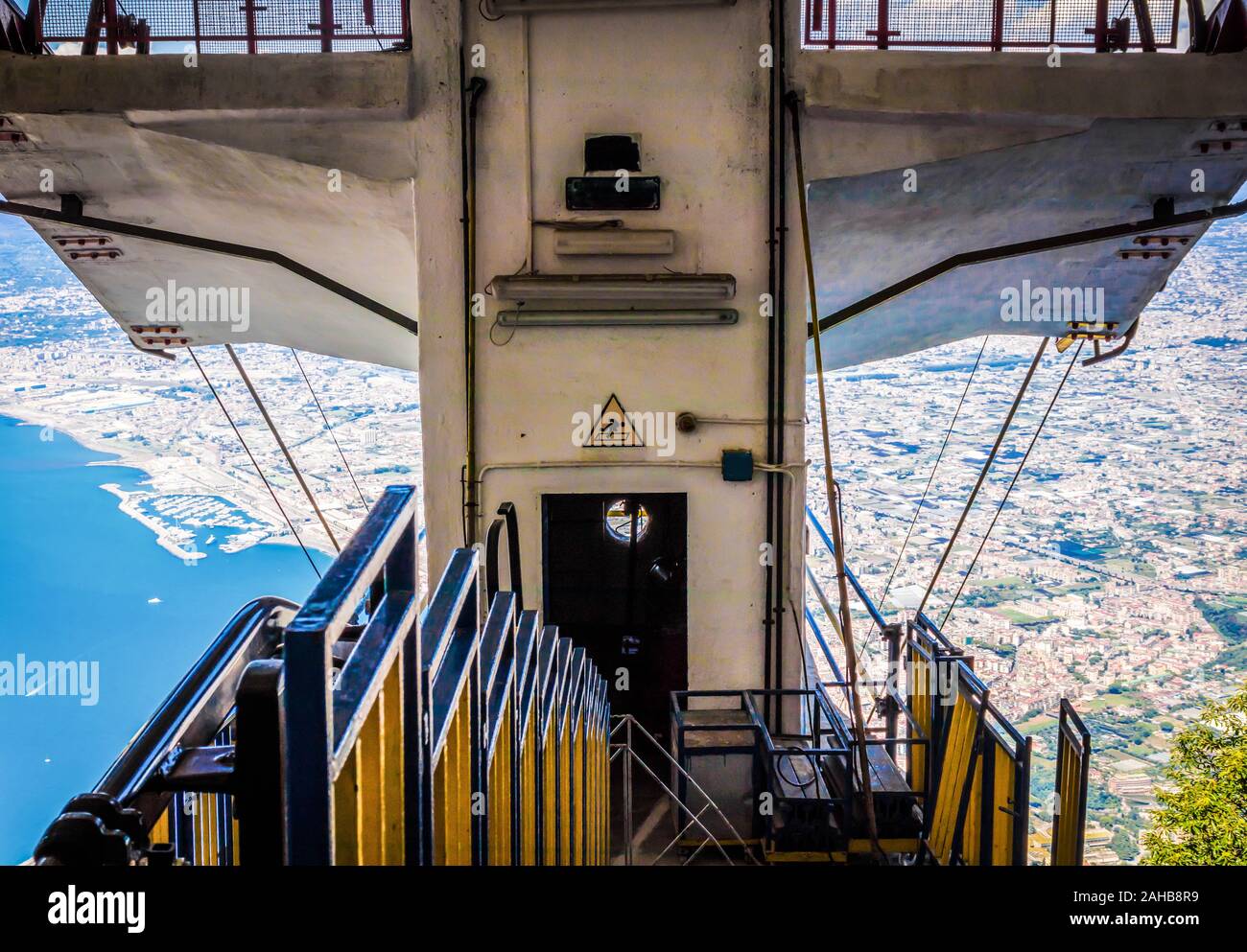 Funicular station hi-res stock photography and images - Alamy
