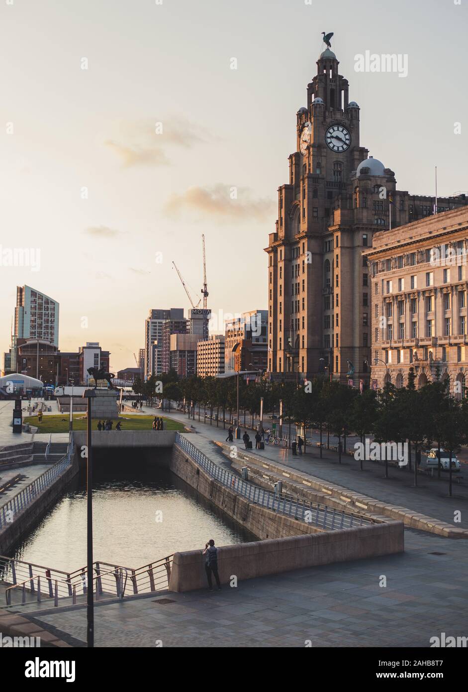 Liverpool james street station hi-res stock photography and images - Alamy