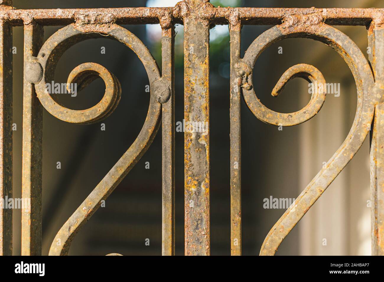 Rusted metal gate spiral pattern background texture Stock Photo - Alamy