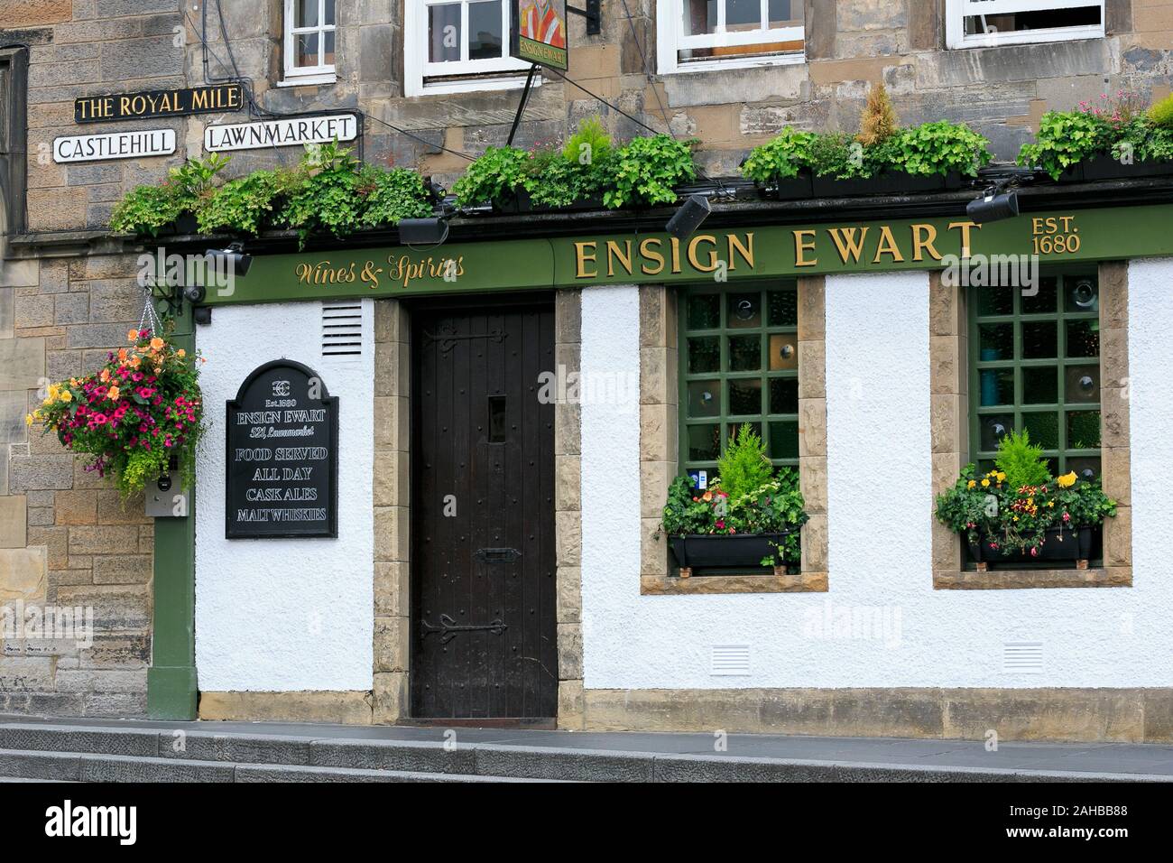 Ensign Ewart Pub, The Royal Mile, Edinburgh, Scotland, United Kingdom ...