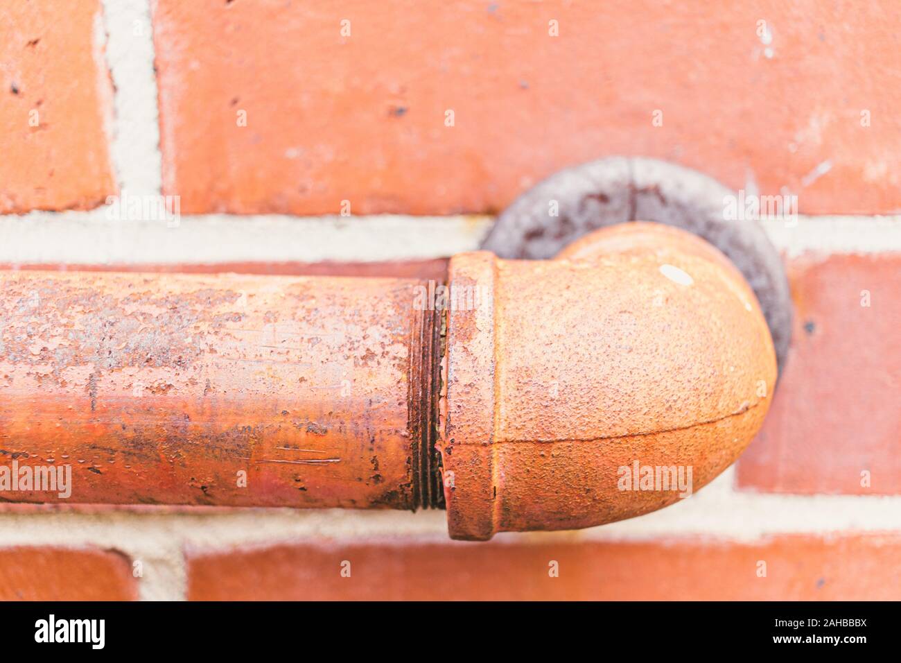 Rust pipe background hi-res stock photography and images - Alamy