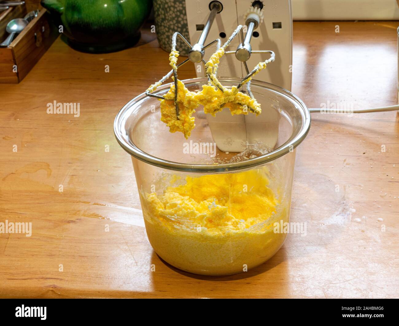 Foaming butter hi-res stock photography and images - Alamy