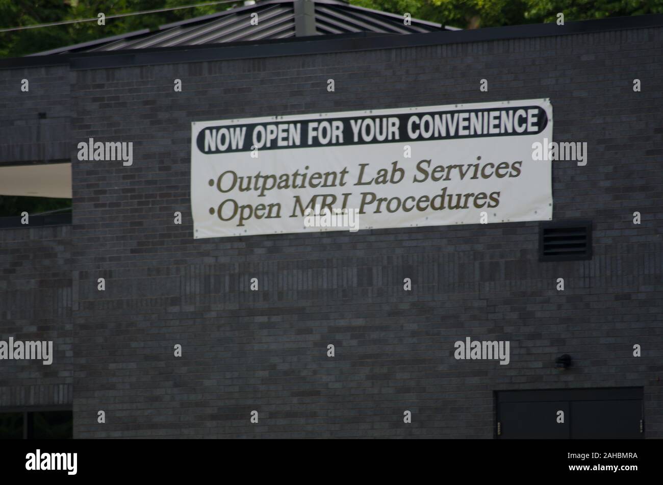 Temporary medical facilities hi-res stock photography and images - Alamy