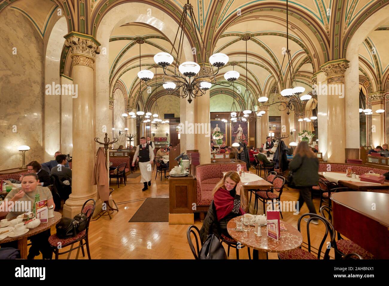 Bar cafe people vienna hi-res stock photography and images - Alamy