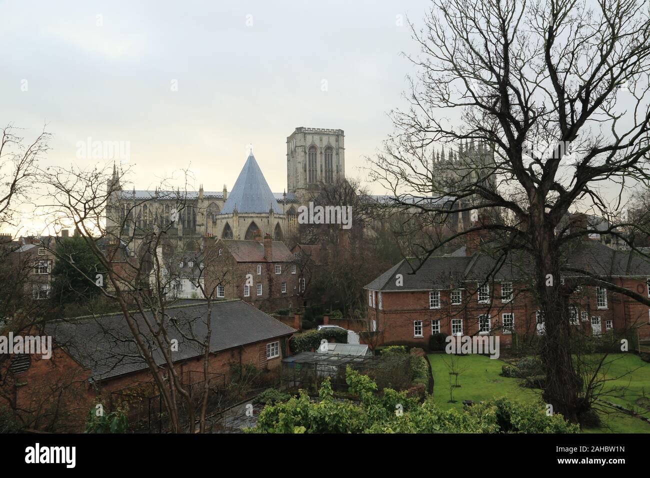 View of York Minster in Winter from Ramparts at Lord Mayors Walk, York ...