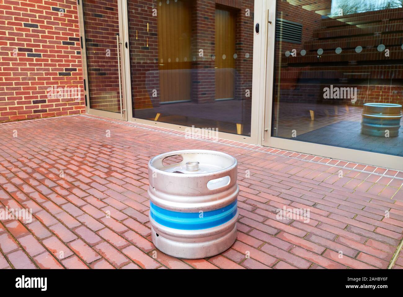 College beer keg hi-res stock photography and images - Alamy