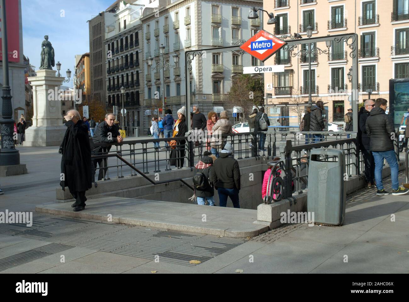Opera Metro Station, Madrid, Spain Stock Photo - Alamy