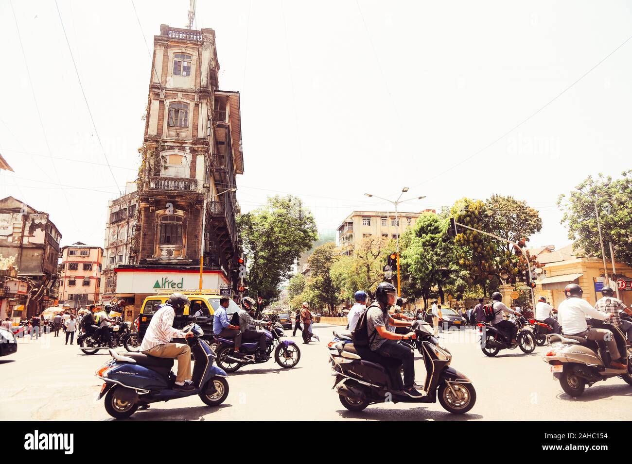 Walking the streets of mumbai hi-res stock photography and images - Alamy