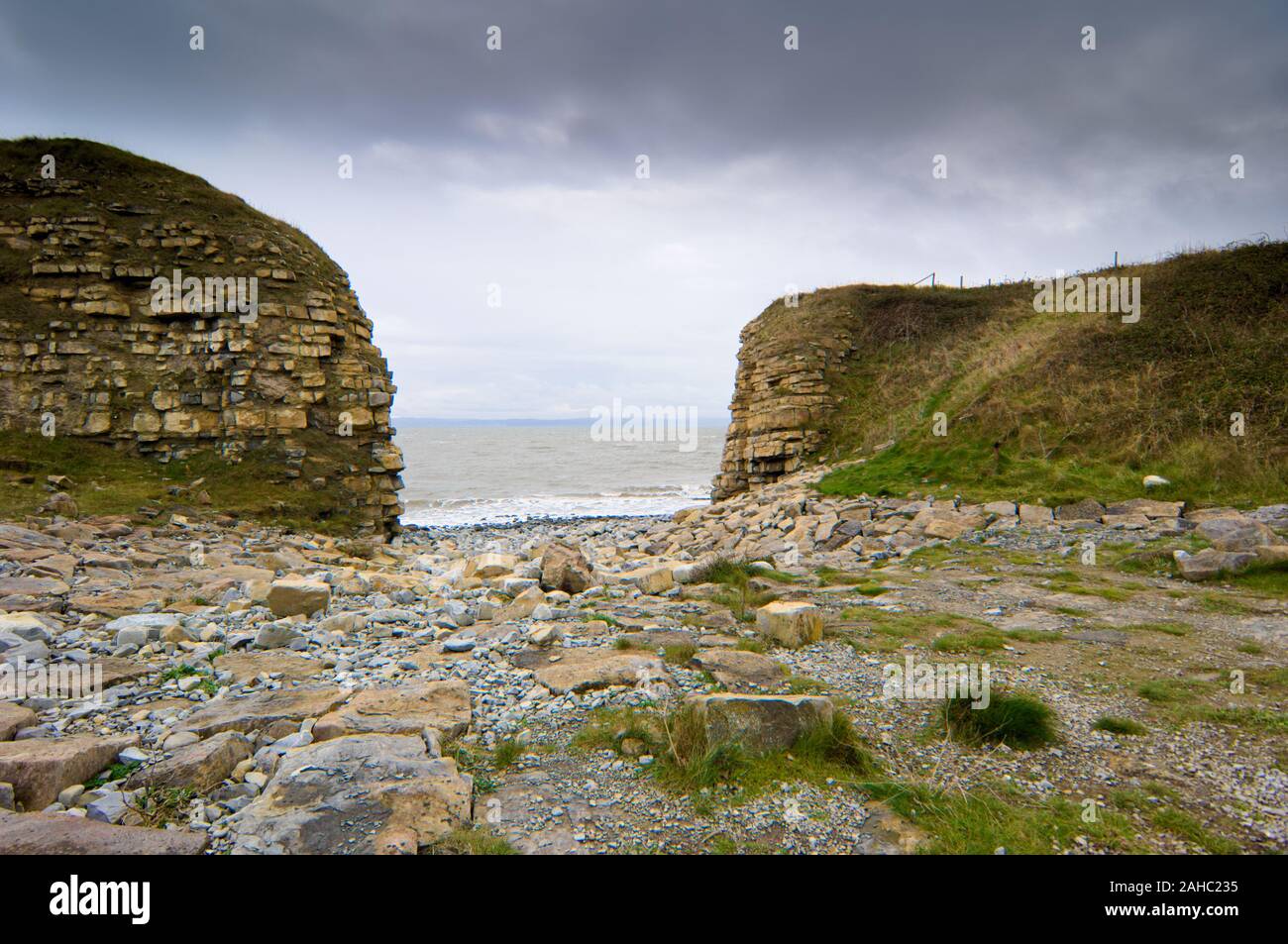Rhoose hi-res stock photography and images - Alamy