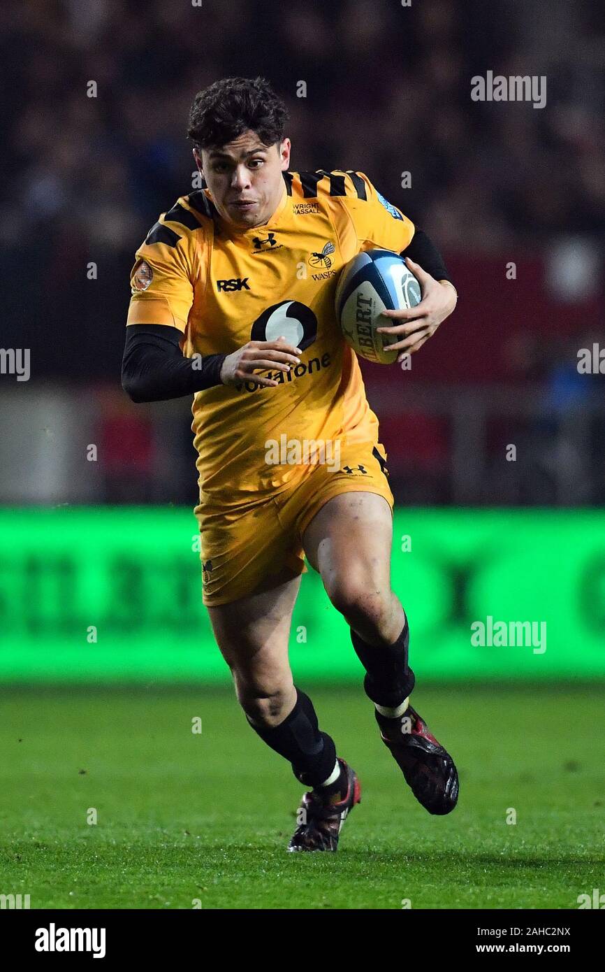 Wasps' Jacob Umaga scores his sides first try during the Gallagher ...