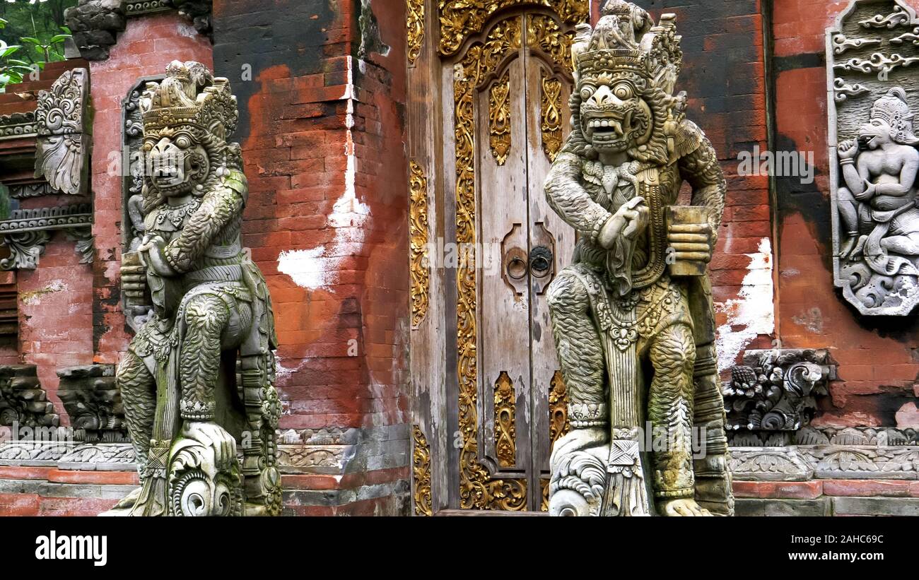 a temple gate at holy water temple on bali Stock Photo - Alamy