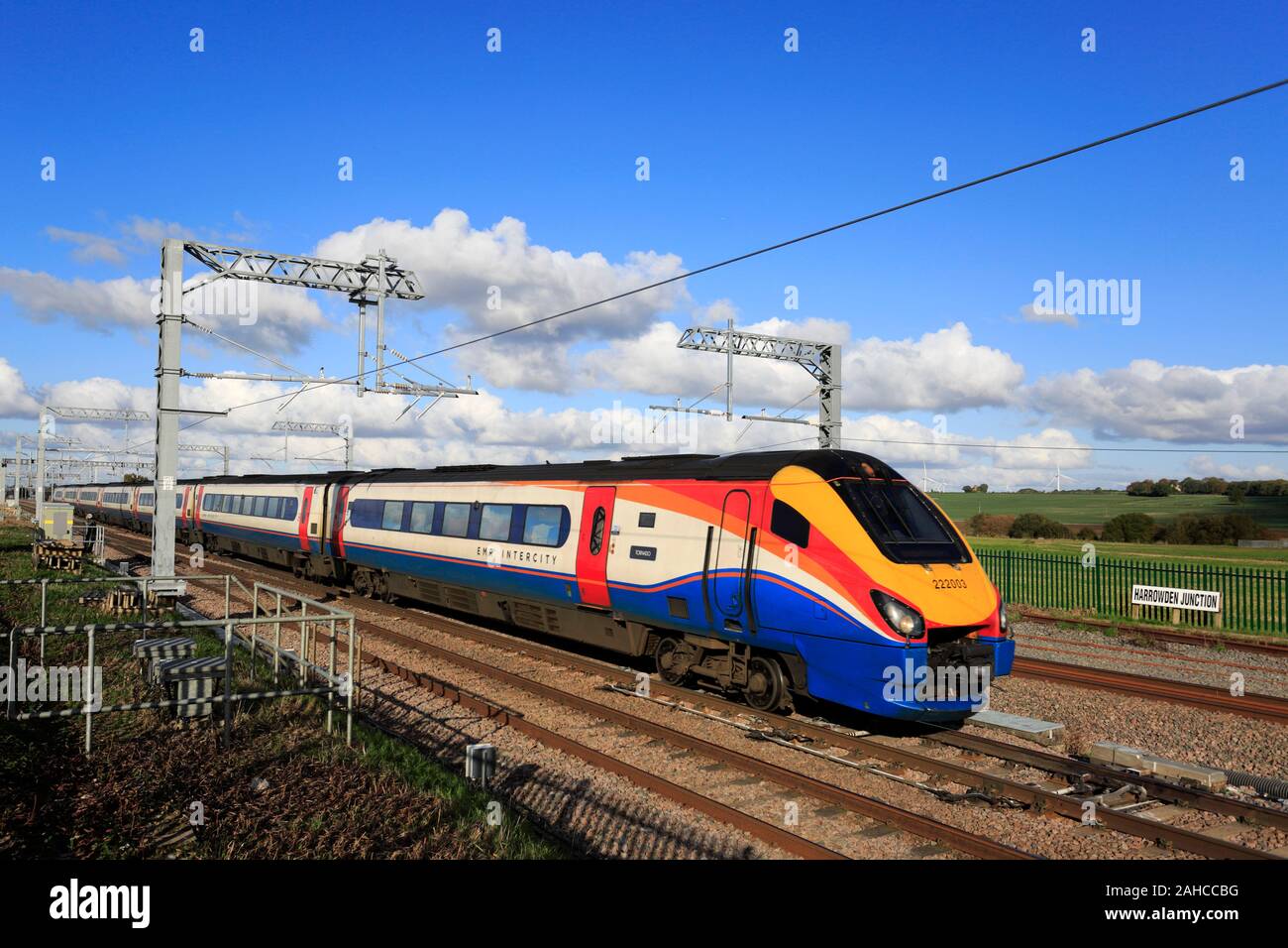 EMR 222003 East Midlands Trains, passing Harrowden Junction, near ...
