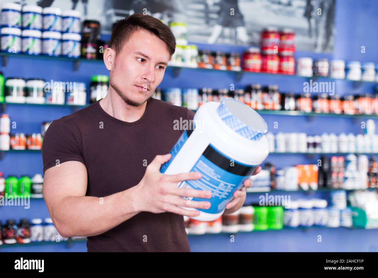 Food label energy content hi-res stock photography and images - Alamy