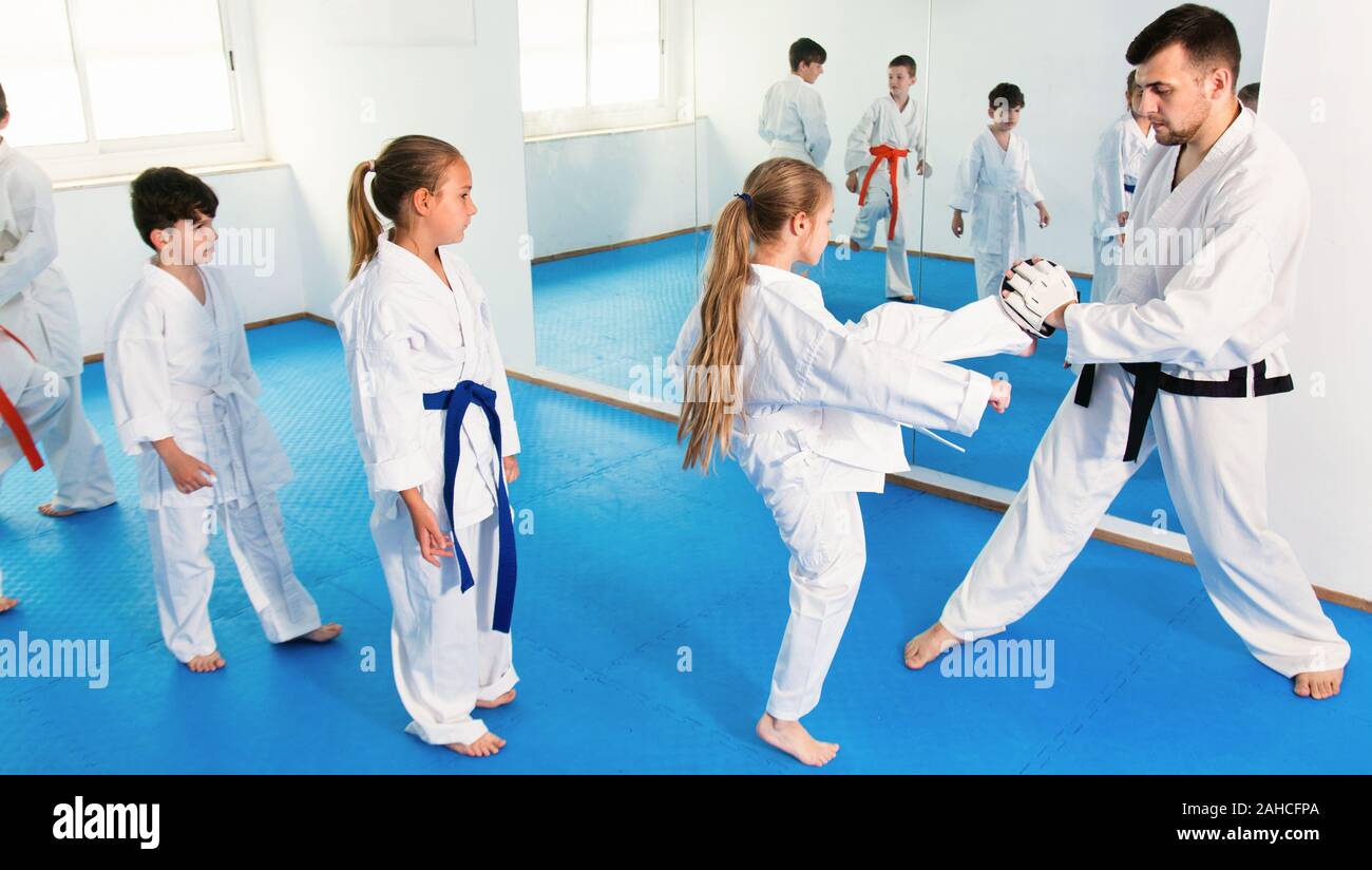 Punching balls hi-res stock photography and images - Alamy