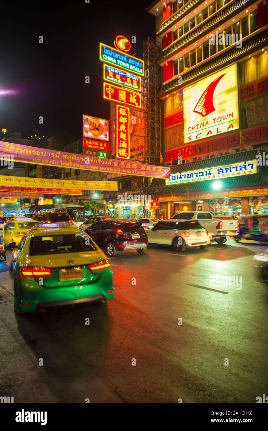 Bangkok/Thailand-December 2019: Night time at Chinatown in Bangkok with ...