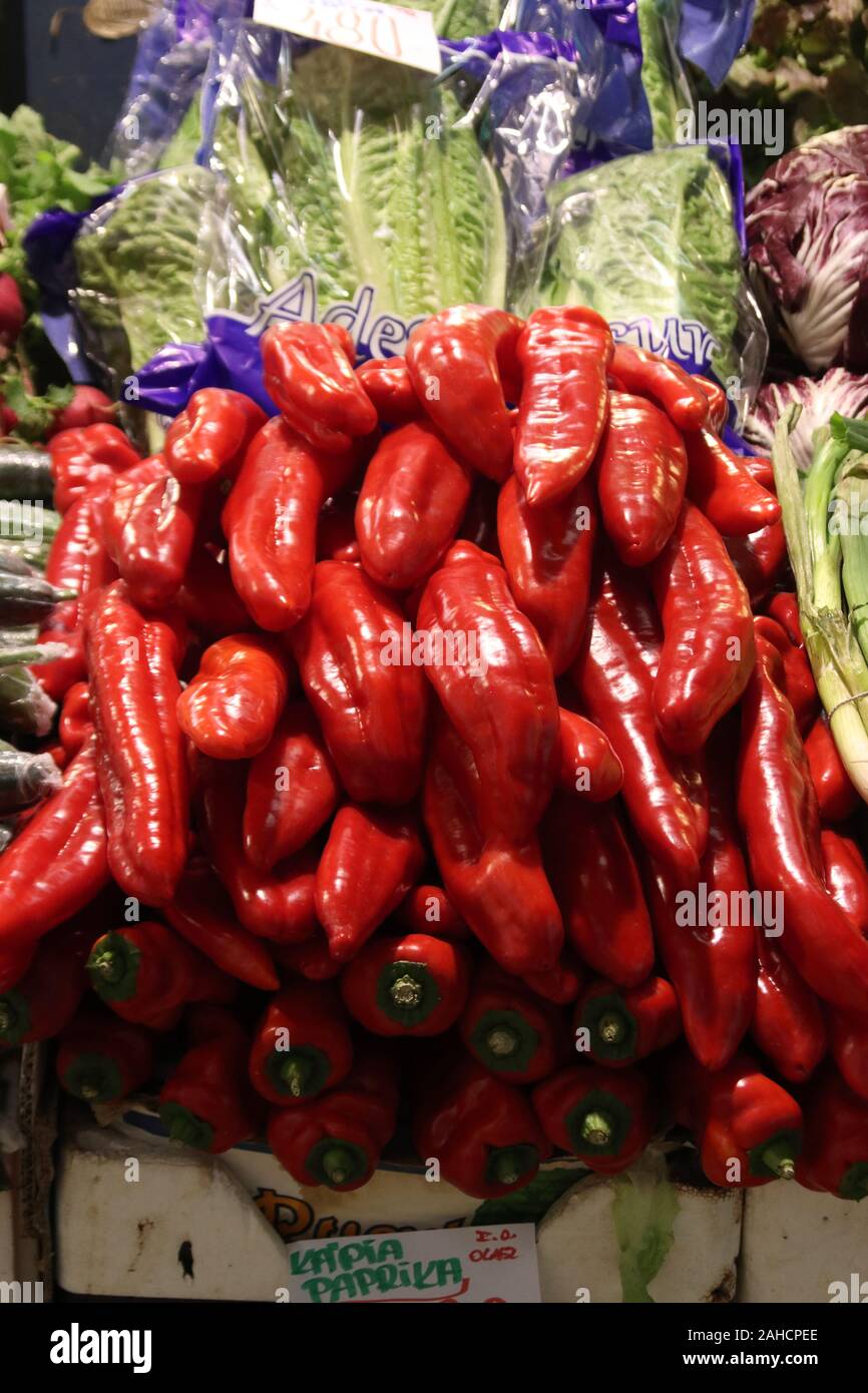 Red chills hi-res stock photography and images - Alamy