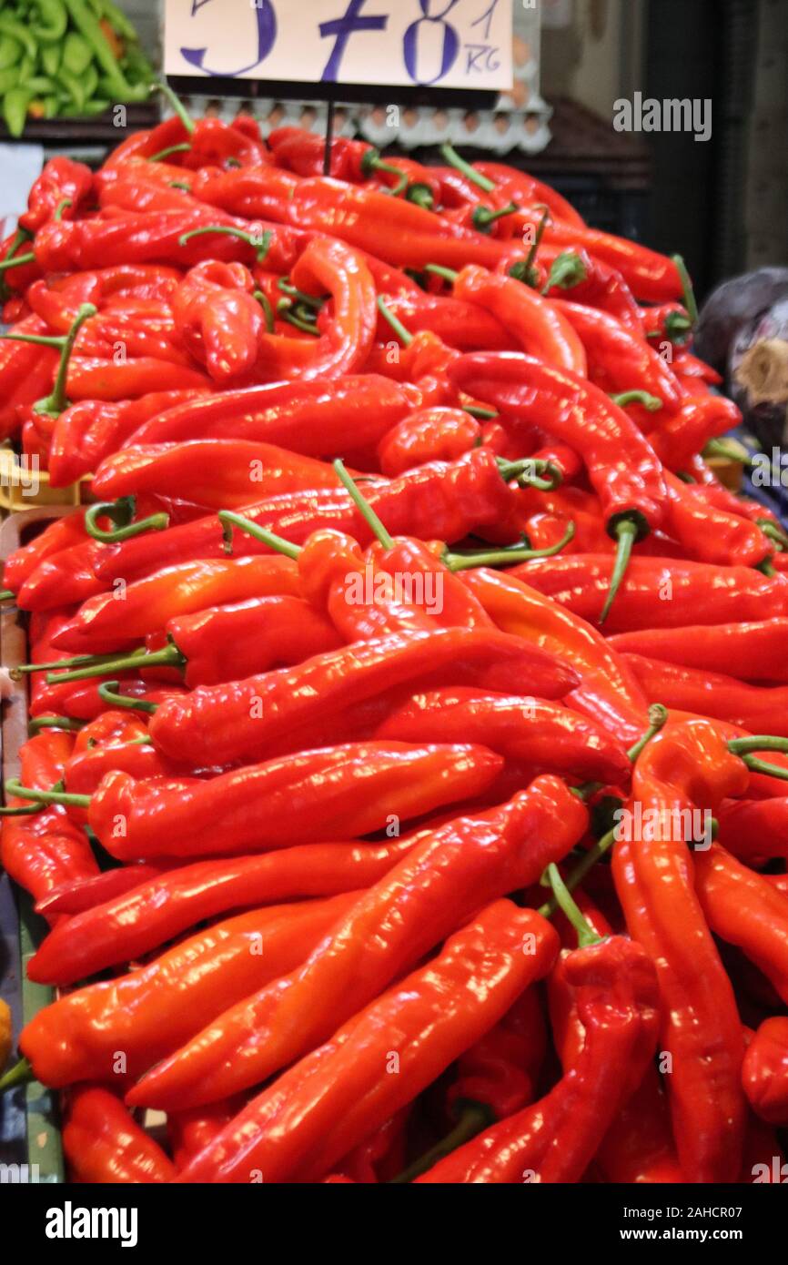 Red chills hi-res stock photography and images - Alamy