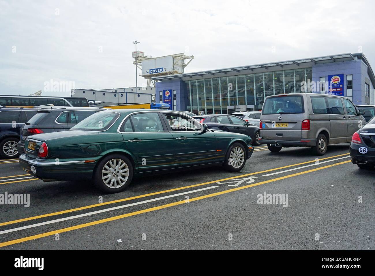 Cars queuing for the ferry outside the Passenger Terminal, Port of ...