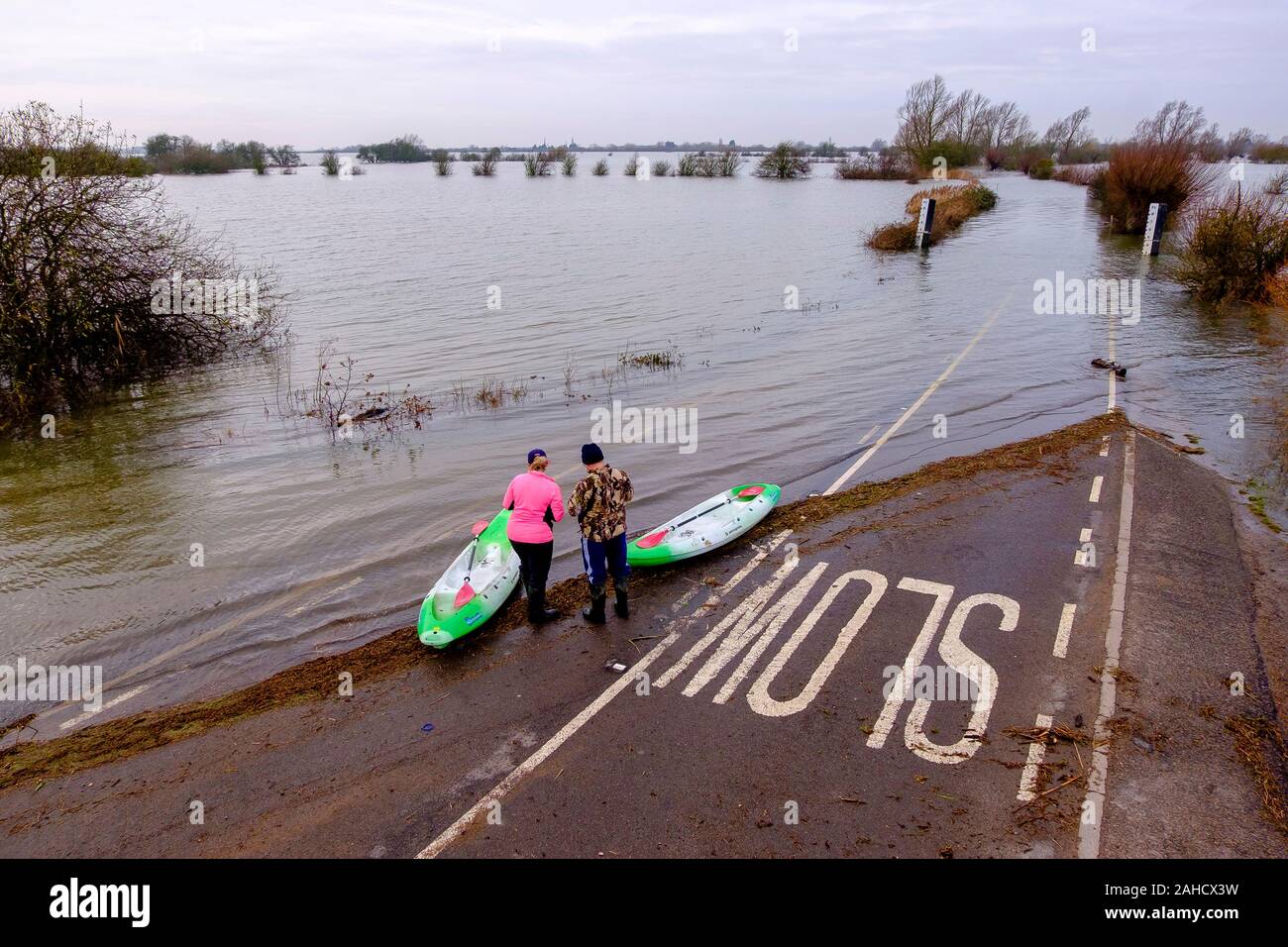 Welney, UK. 28th Dec, 2019. A1101 Canoeists sailing in the Welney Wash ...