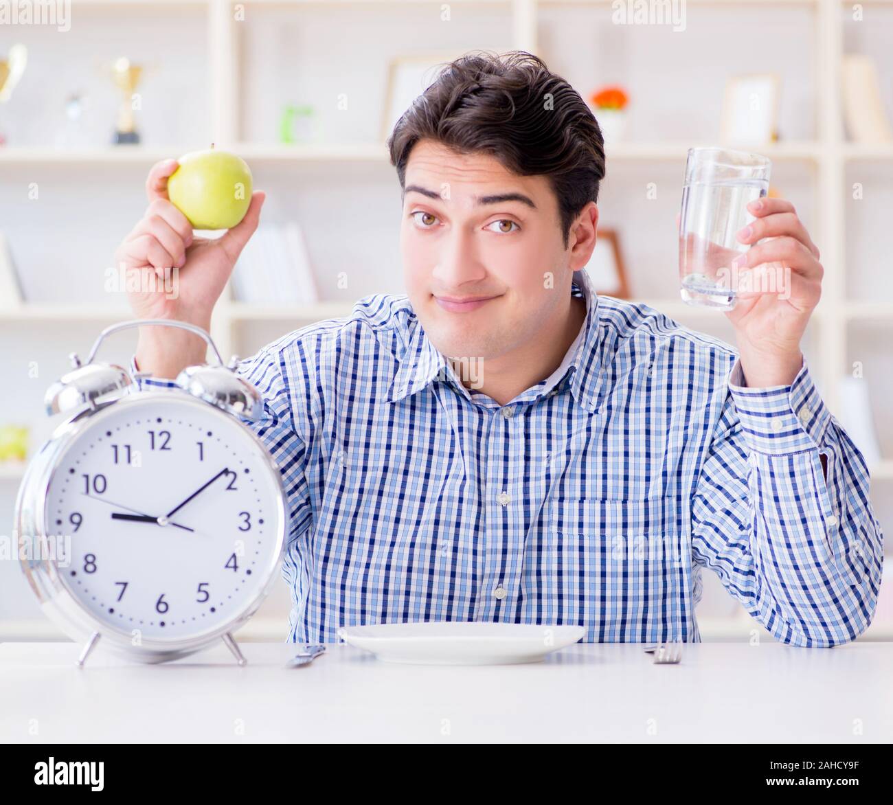 The concept of slow service in the restaurant Stock Photo - Alamy
