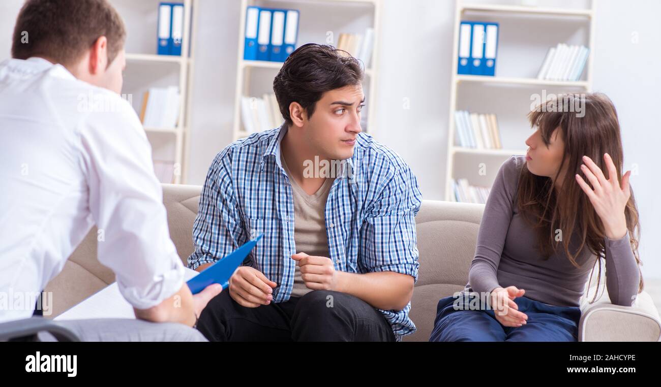 The family visiting psychologist for family problem Stock Photo - Alamy