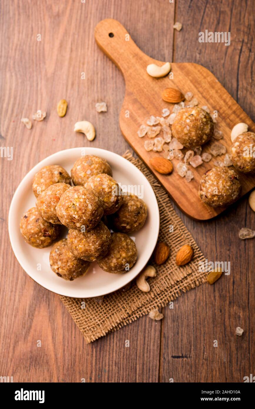 sweet Dink laddu also known as Dinkache ladoo or gond ke laddoo made ...