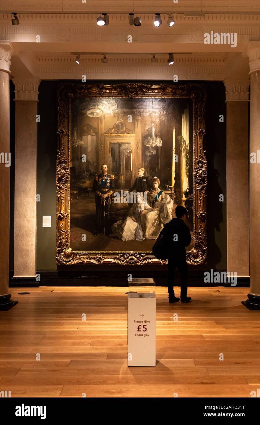 The national gallery london interior hi-res stock photography and images - Alamy