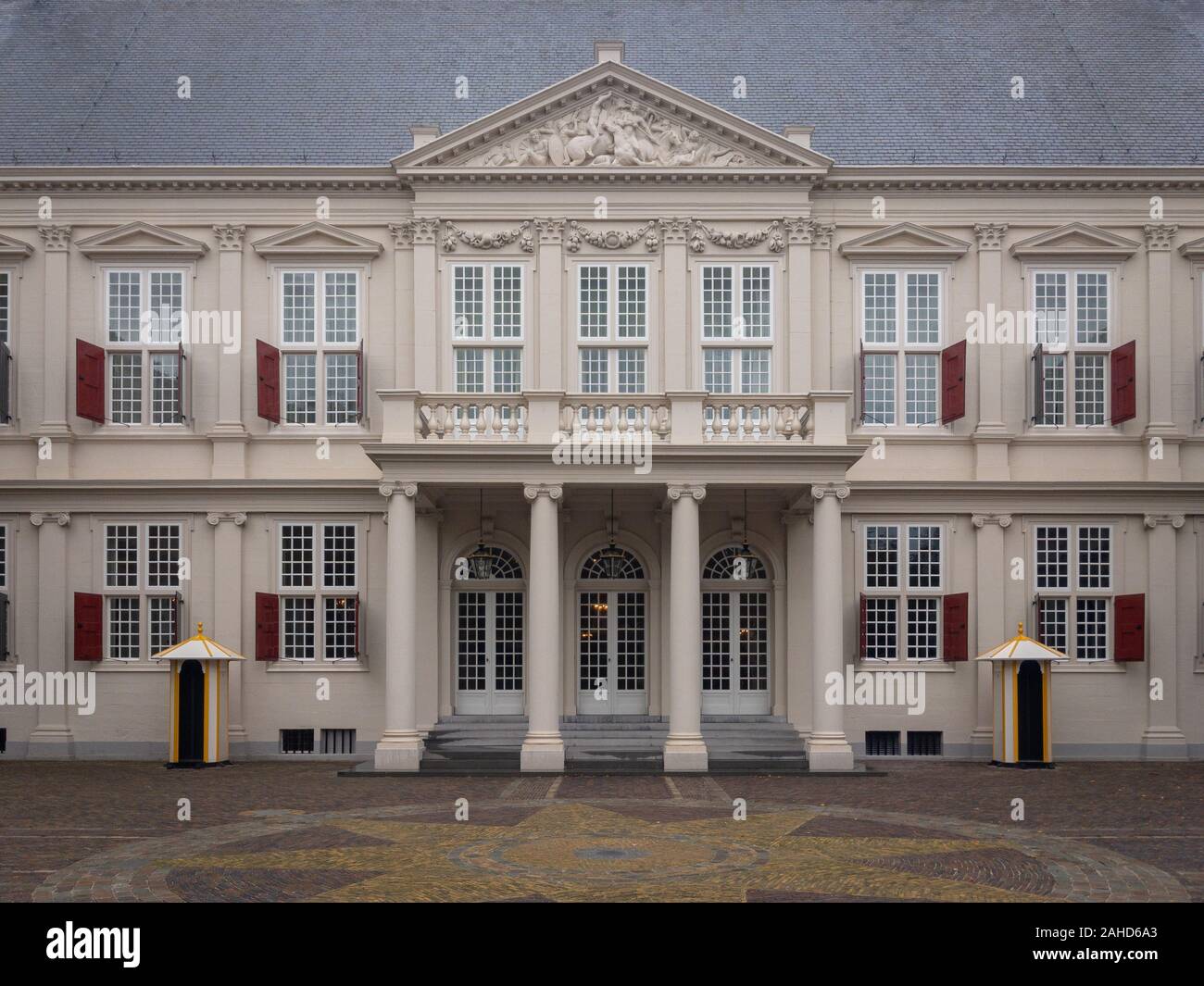 Royal palace den haag holland hi-res stock photography and images - Alamy