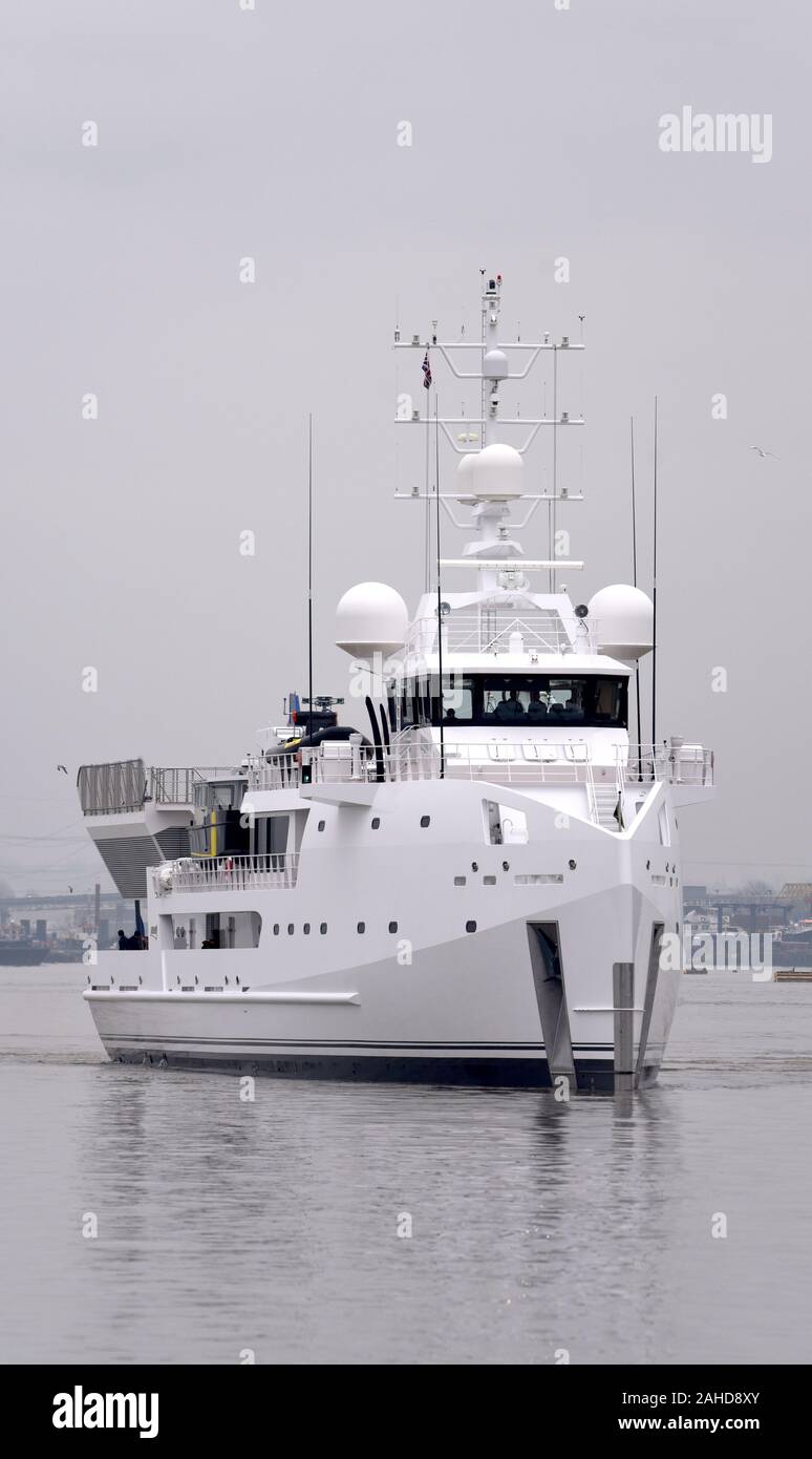 Game Changer is a 70m expedition superyacht designed for an adventurous ...