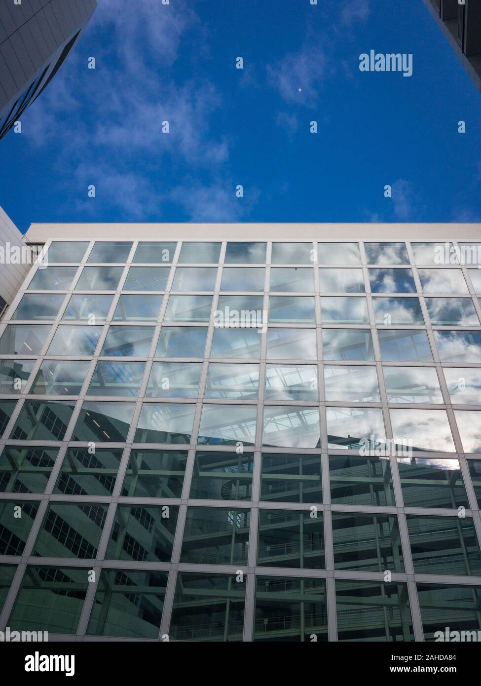 Richard meier atrium hi-res stock photography and images - Alamy