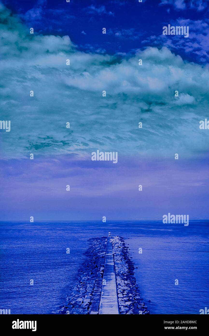 Mast quay ii hi-res stock photography and images - Alamy