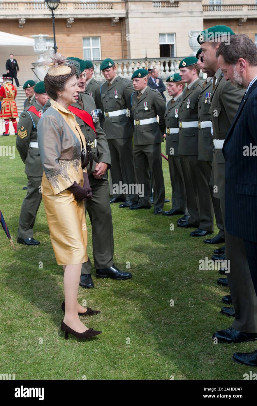 Royal marines in dress uniform hi-res stock photography and images - Alamy