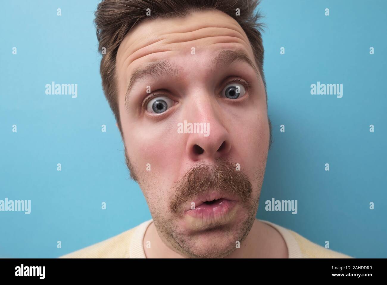 Portrait boy amazed hi-res stock photography and images - Alamy
