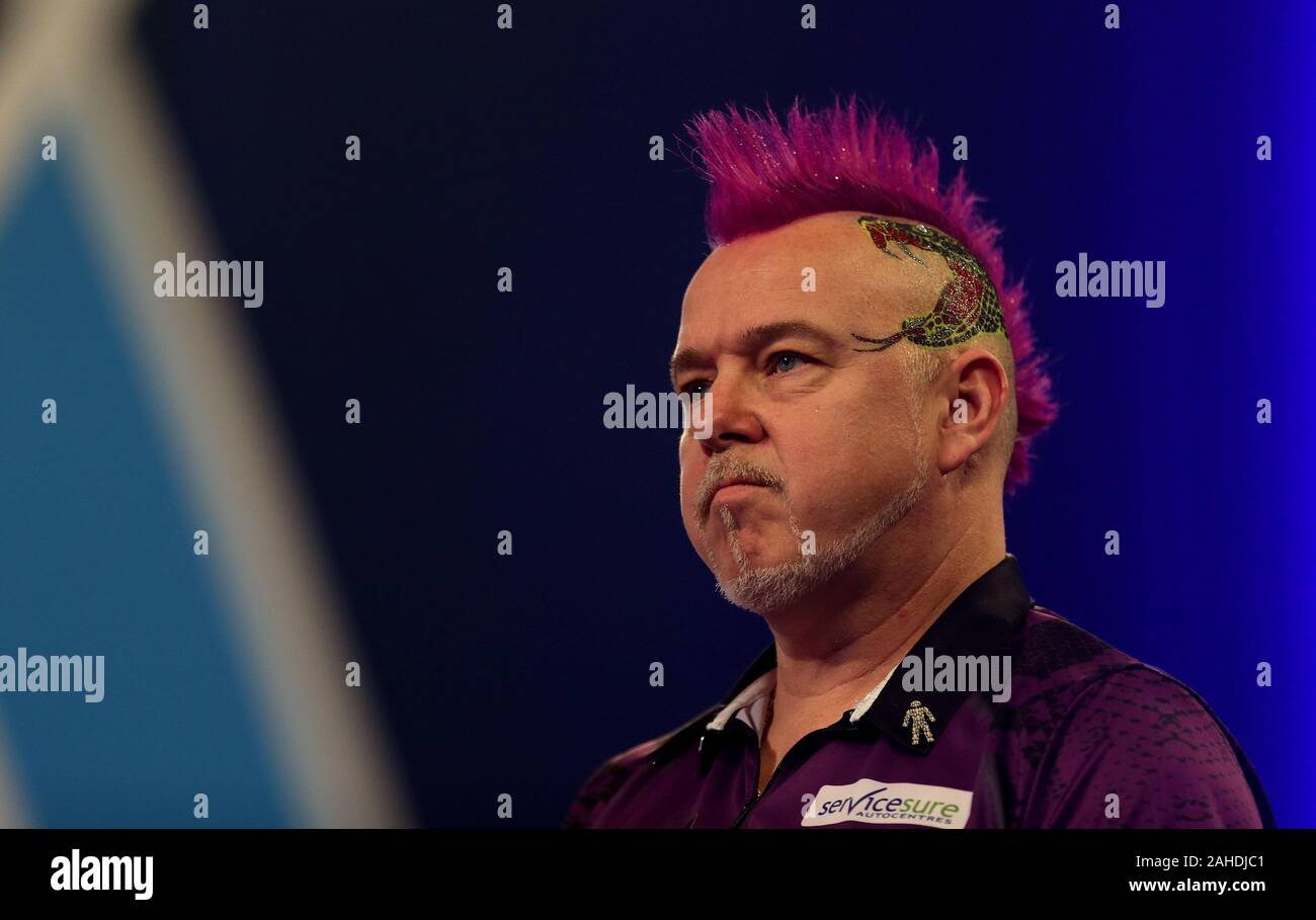 Peter Wright reacts during day thirteen of the William Hill World ...