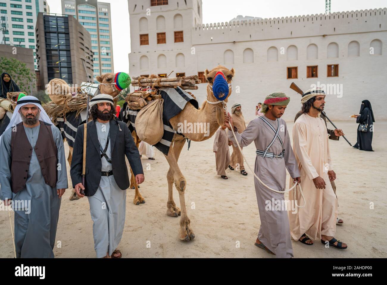 Arabic Men - Arabian and Middle Eastern culture - traditional history ...
