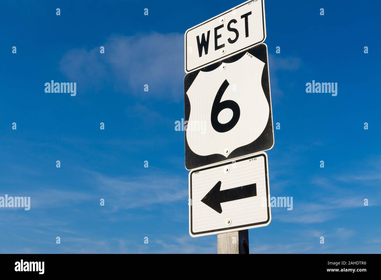 Route 6 road sign in rural Illinois. Bureau County, Illinois, USA Stock ...