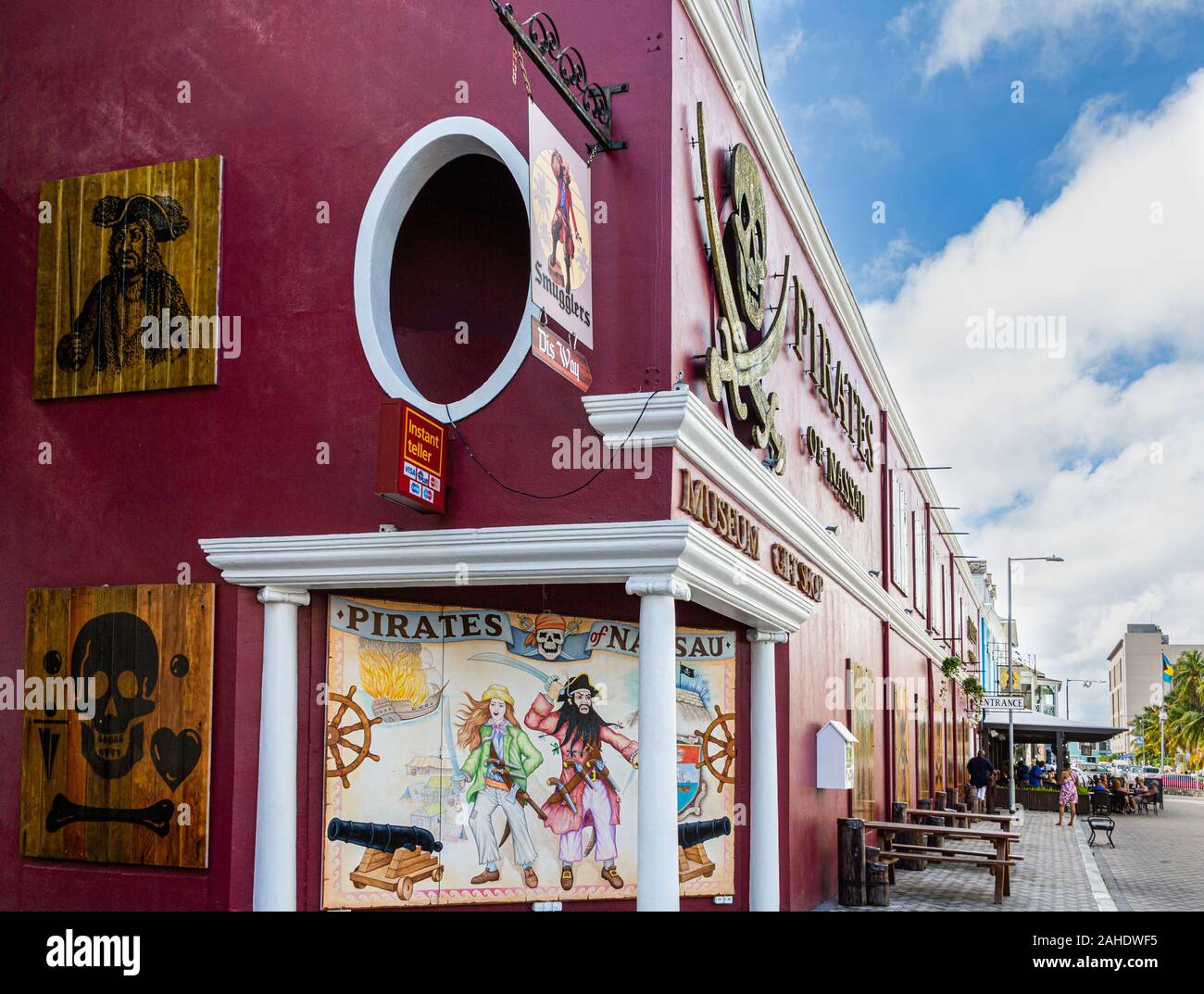 Pirate museum nassau bahamas hi-res stock photography and images - Alamy