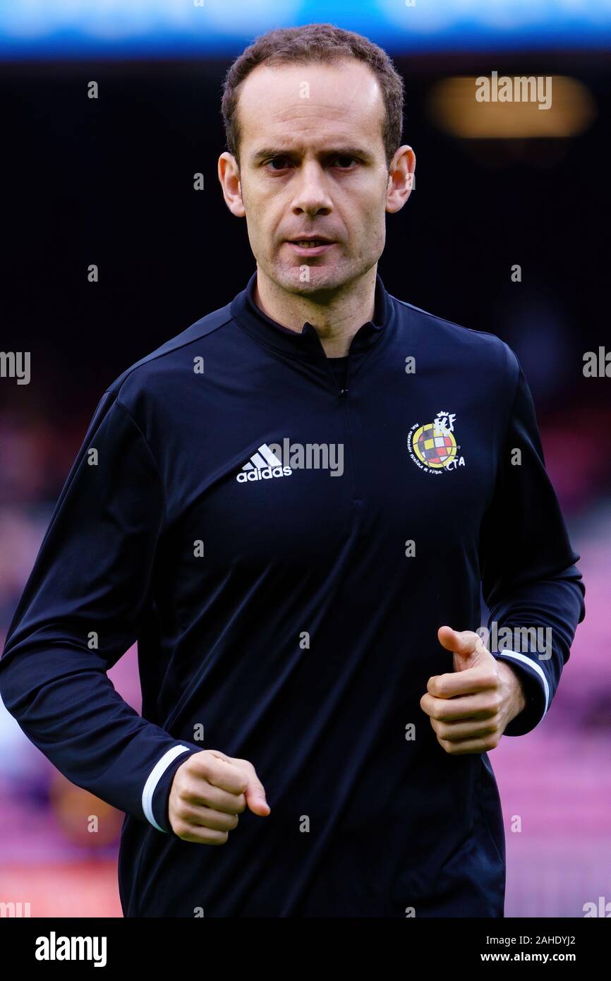 BARCELONA - DEC 21: The referee Mario Melero Lopez at the La Liga match ...