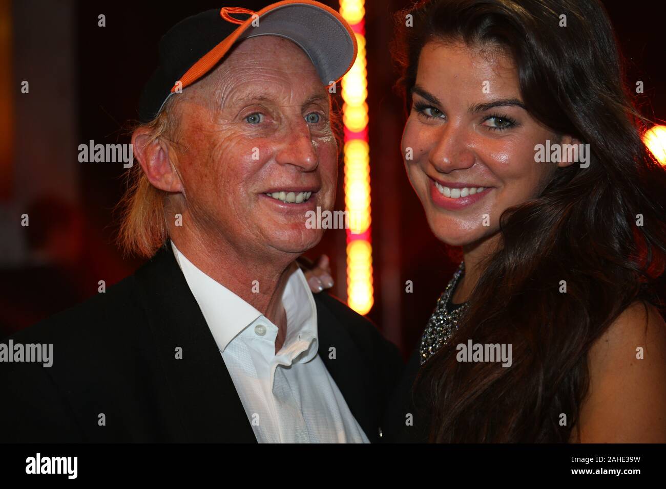 Lilly Roberts und Otto Waalkes bei der Verleihung vom Deutschen ...