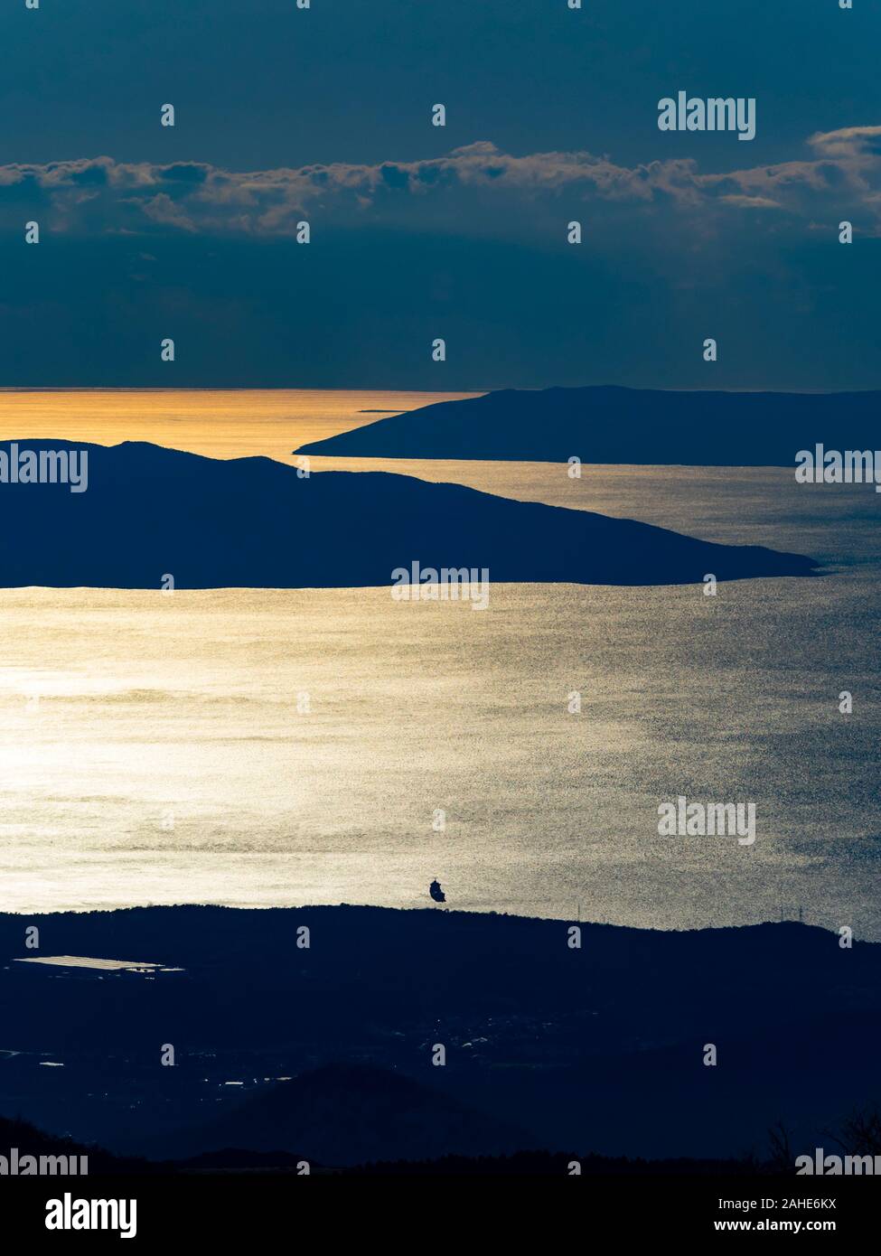 Natural light photographs hi-res stock photography and images - Alamy