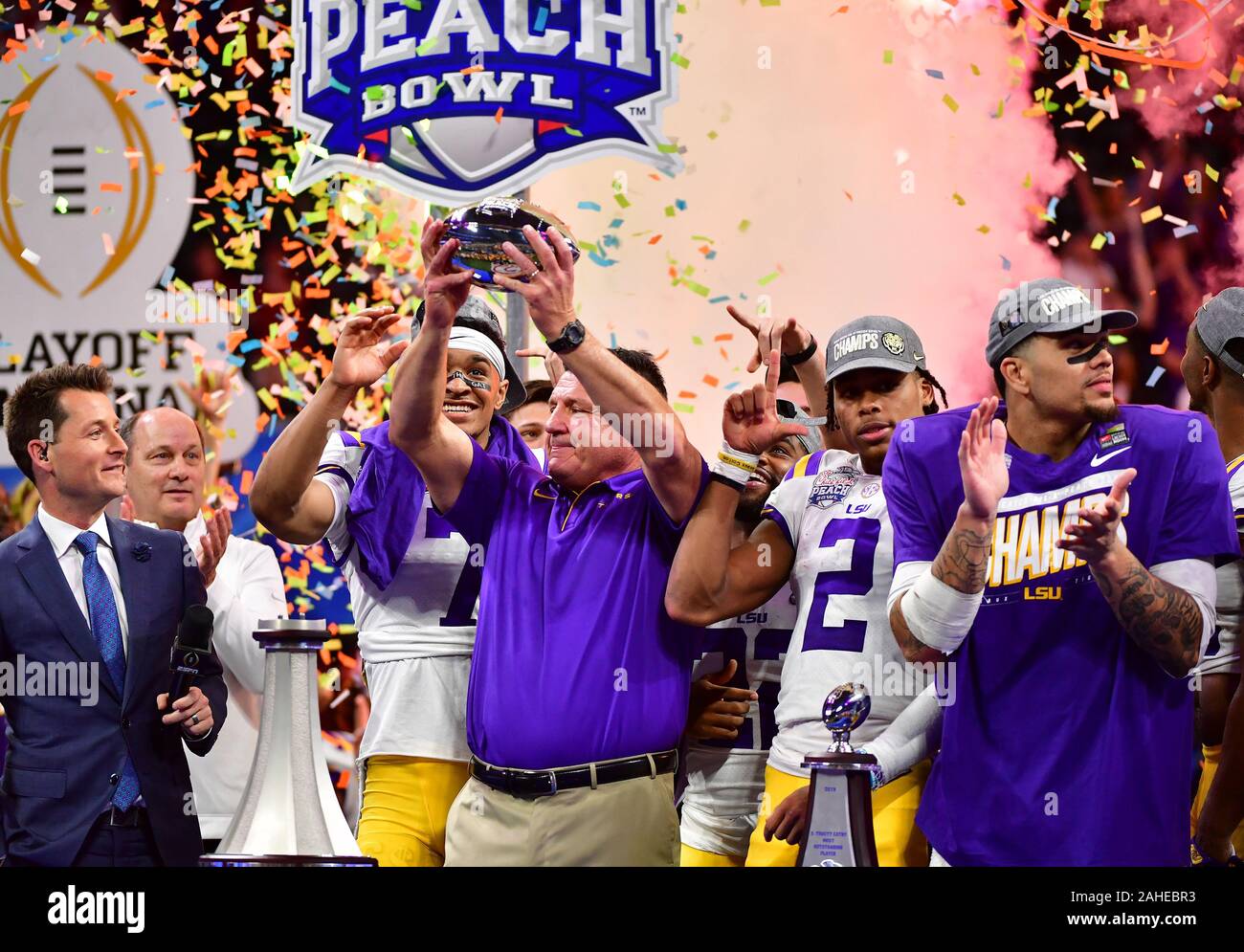Chick fil a bowl trophy hi-res stock photography and images - Alamy